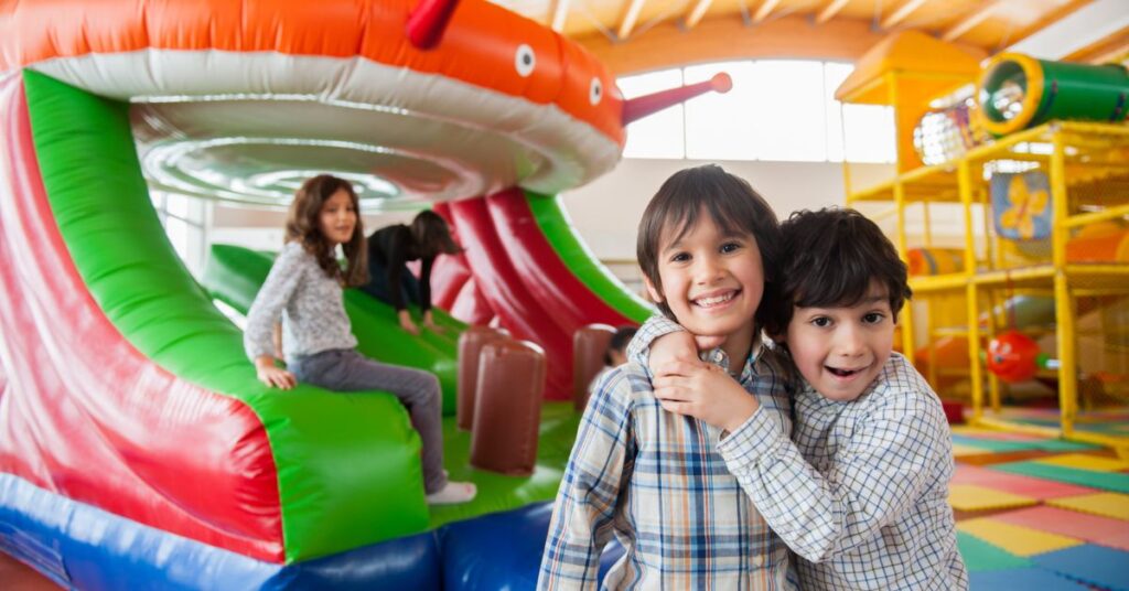Os melhores parques infantis indoor com diversão garantida - Pumpkin.pt