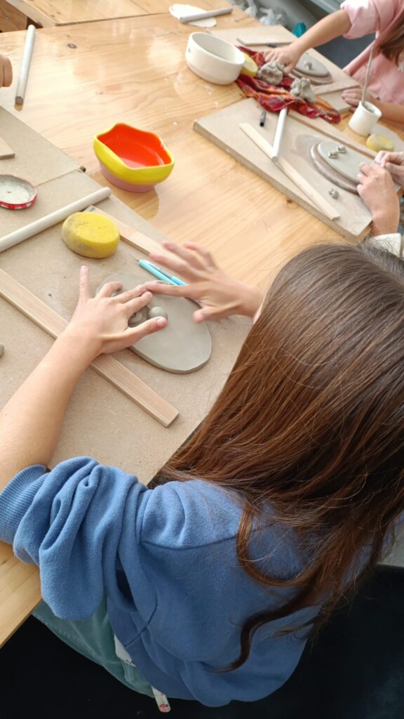 Workshops de Barro e cerâmica em Setúbal no Verão - Pumpkin.pt